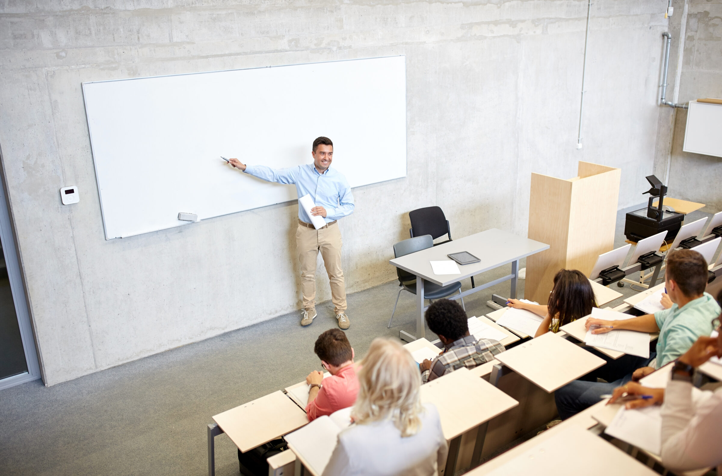 Zestien echte schoolpsychologen | De Psycholoog