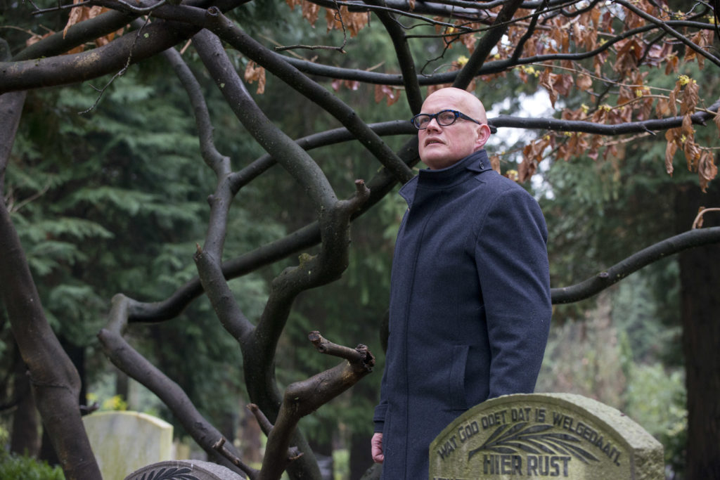 Bloemen, kisten en praatjes | De Psycholoog